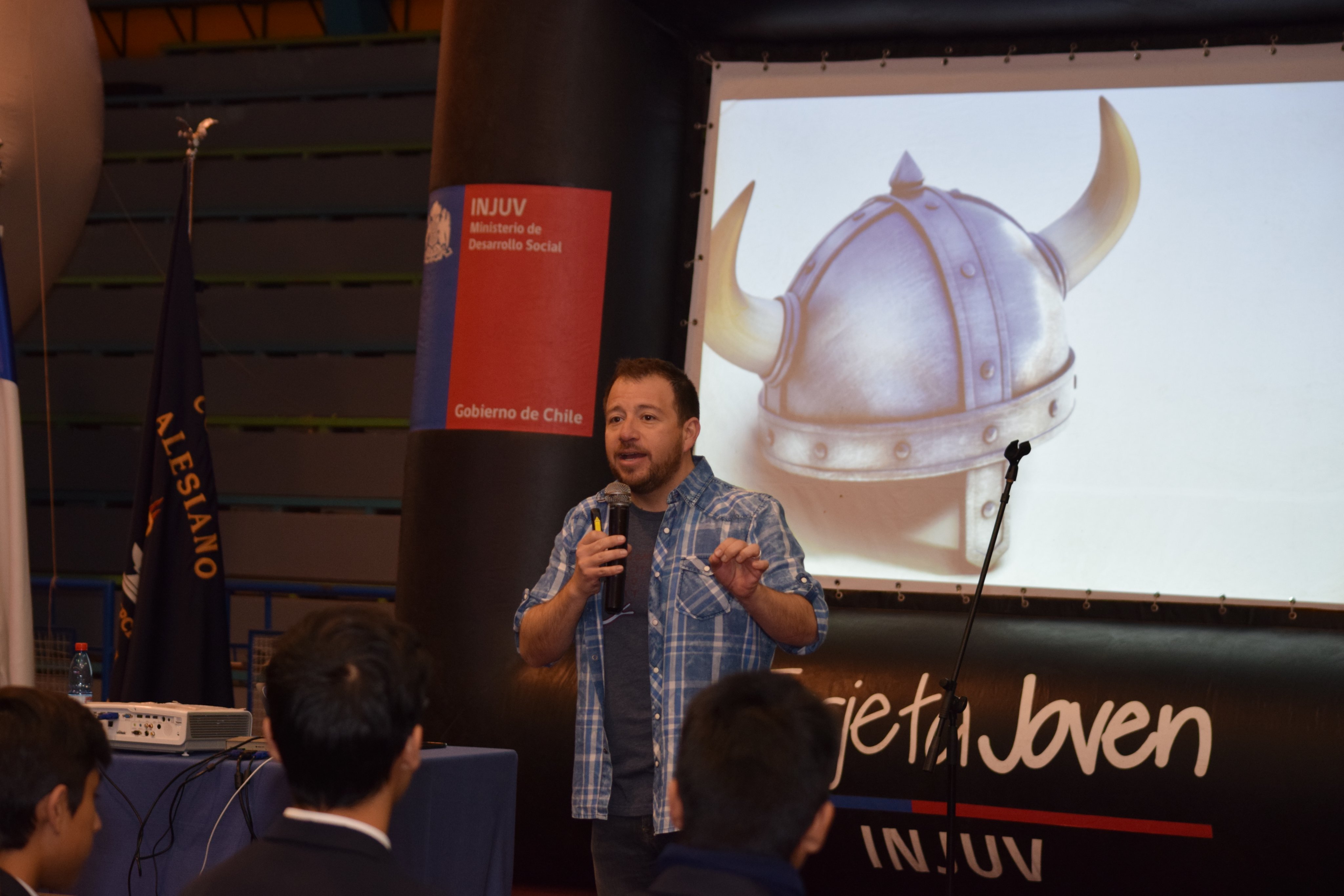 Gabriel León de Ciencia Sin Ficción dictó charla a estudiantes de la ...