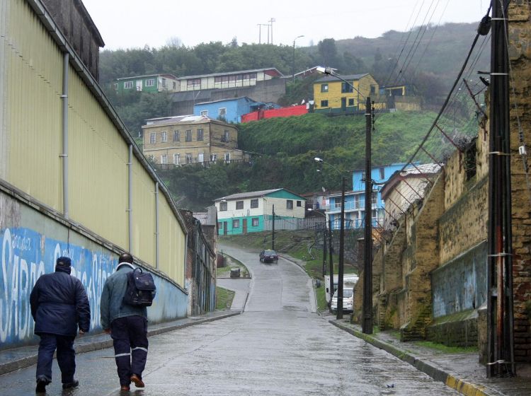 Talcahuano: peligro de derrumbe de viviendas en el sector Los Cerros ...