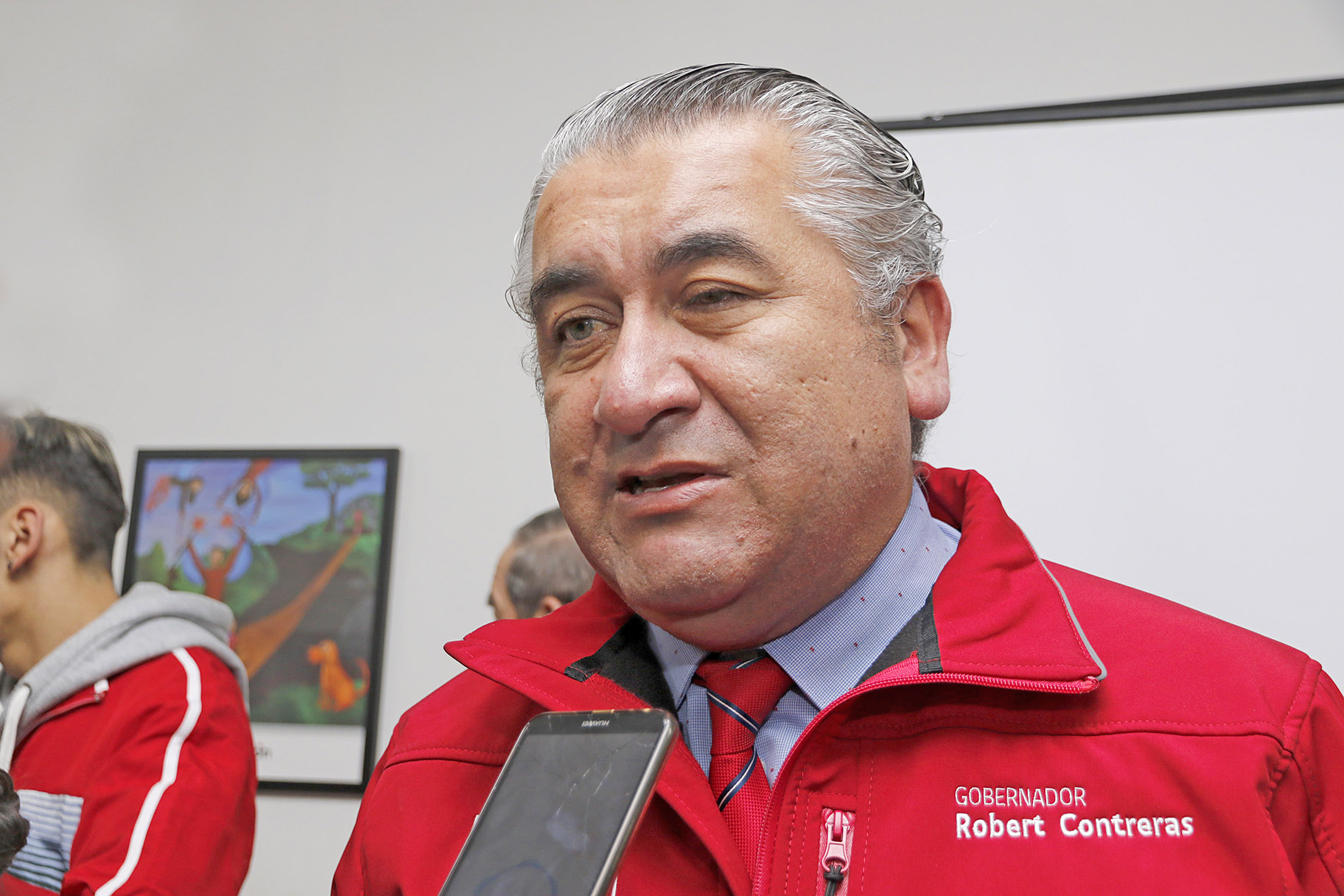 Piden la renuncia al gobernador de Concepción, Robert Contreras