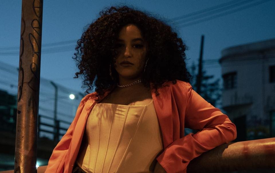 Nekki, la cantante afro chilena que se abre paso en la escena musical