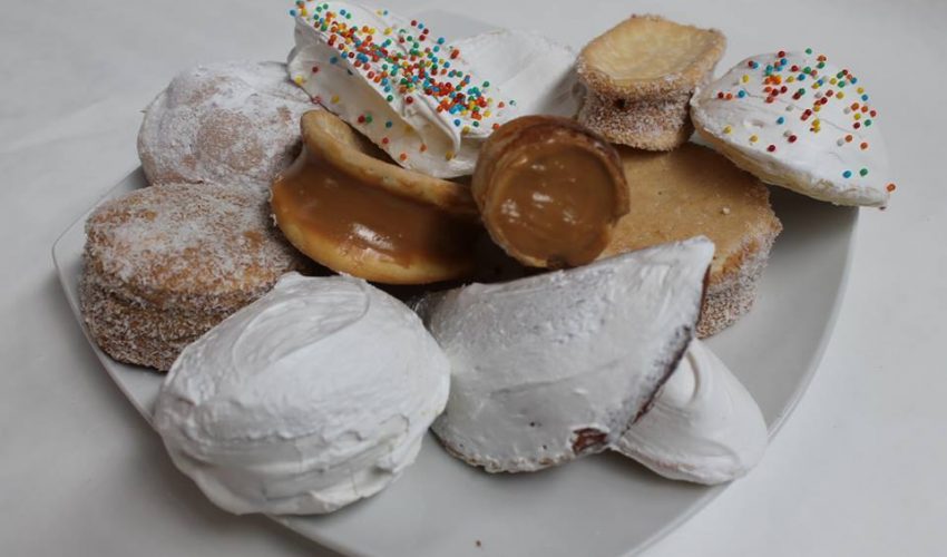 ¿Cuál es tu favorito? La variedad de dulces chilenos que Assuan tiene ...