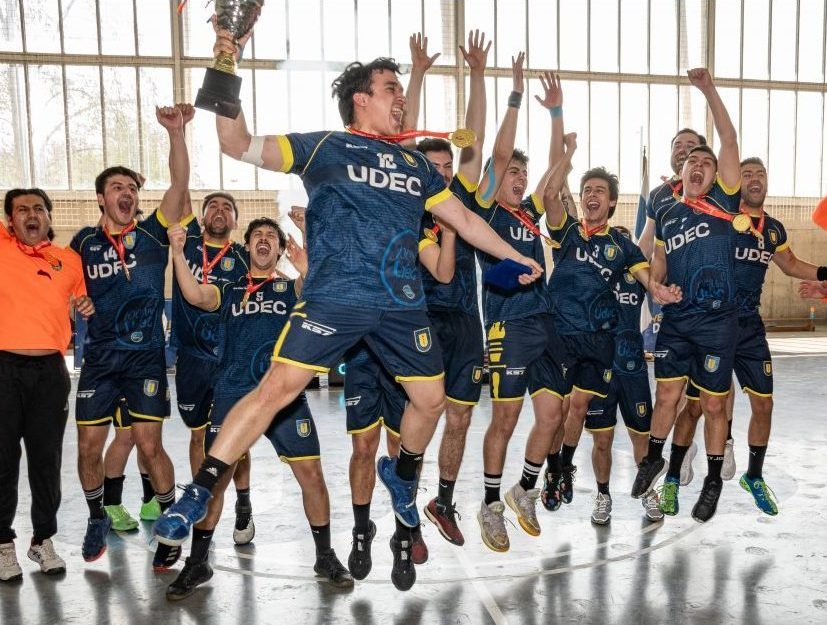 Balonmano UdeC se corona campeón en el nacional universitario