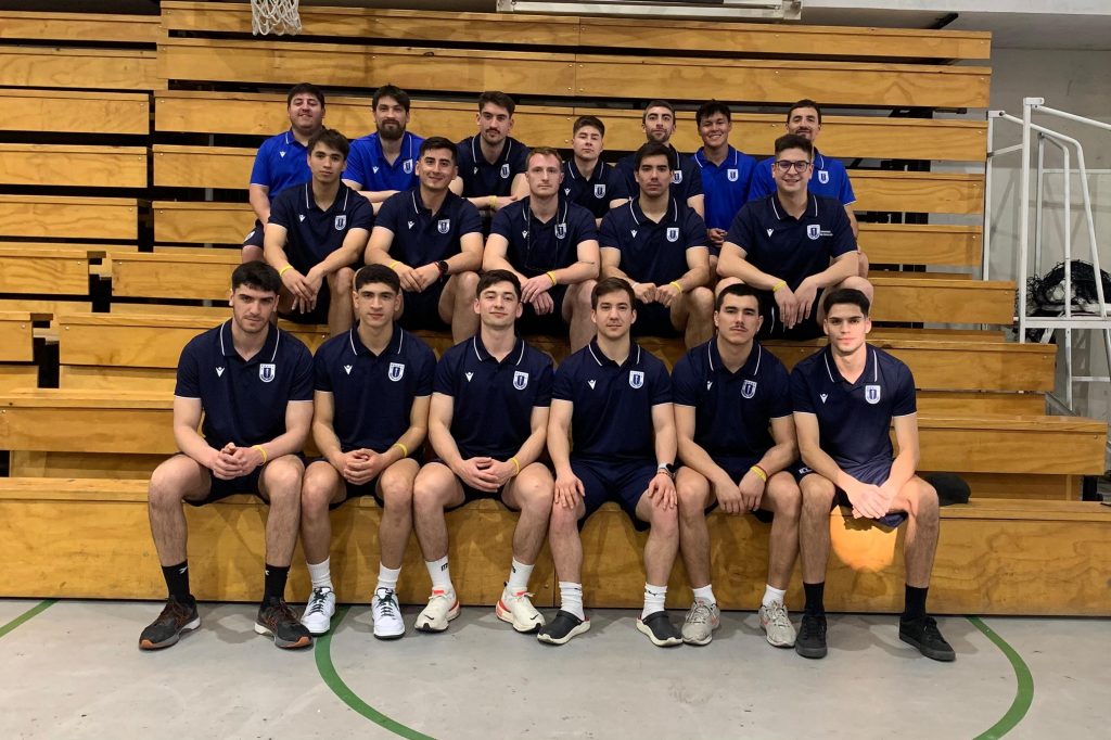 Vóleibol masculino UdeC clasifica a la final del CNU